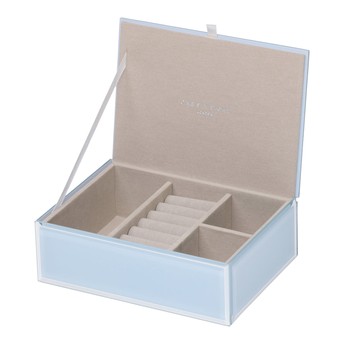 One Six Eight London – Harper Bee